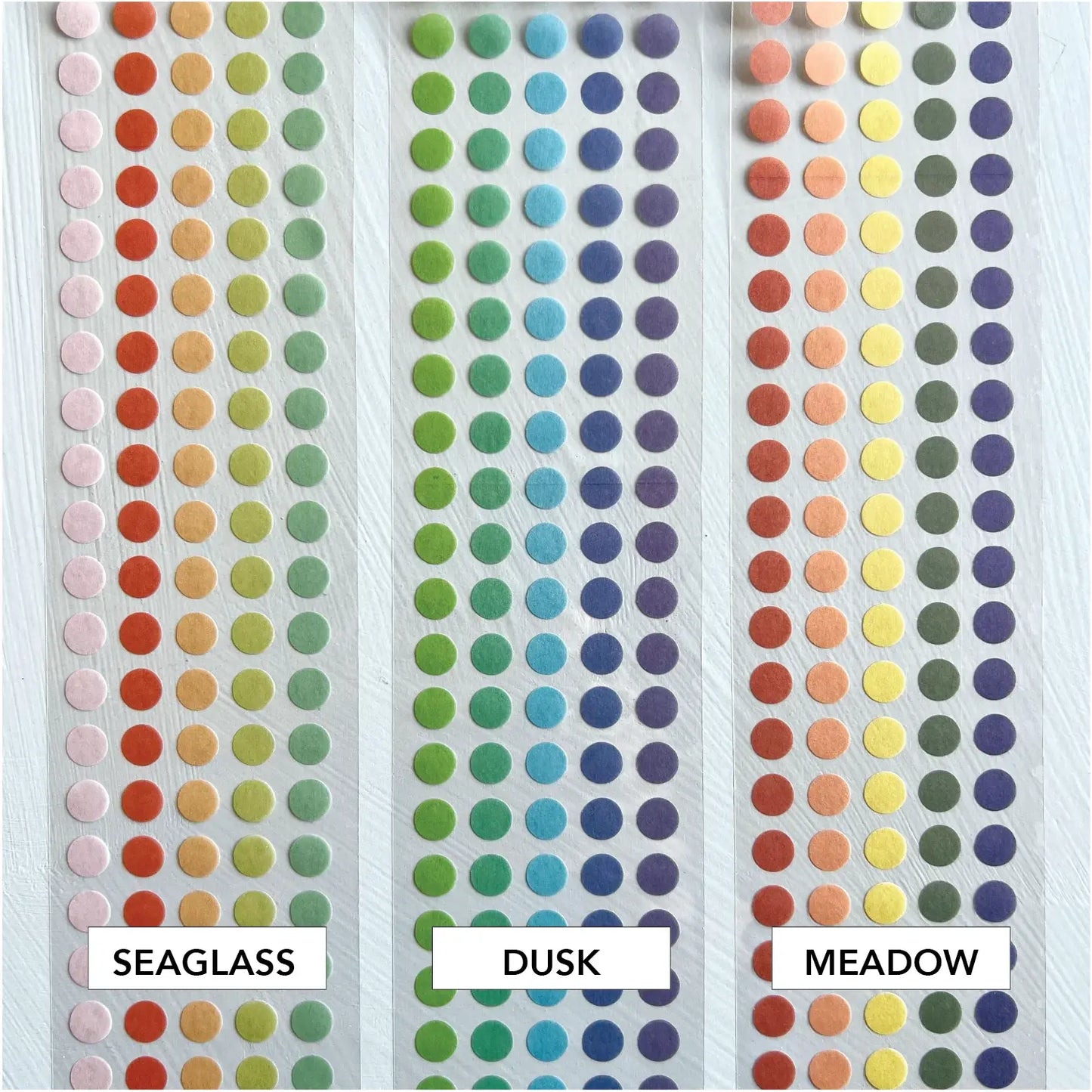 Dot Stickers – The Essential Calendar